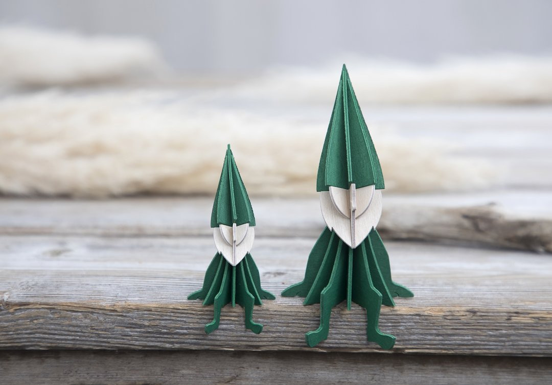 Lovi Elf - Elfe en bois décoratif fabriqué en Finlande