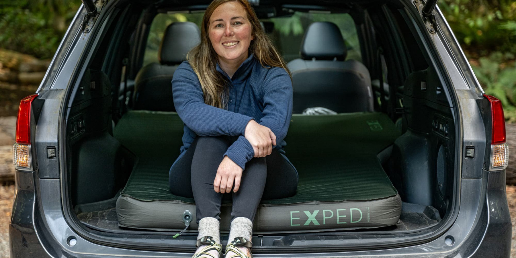 Exped Megamat Auto : matelas pour voiture, break et Van. Matelas de ...