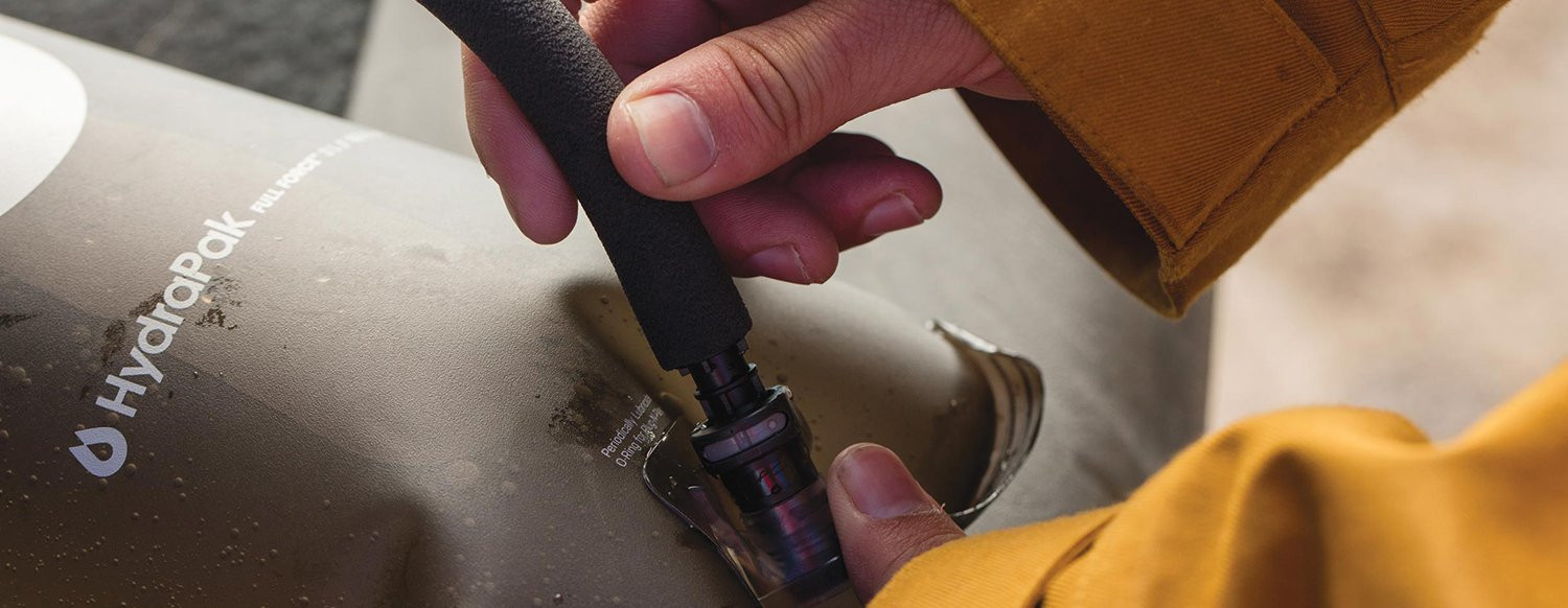 Hydrapak Reservoir Force : Poche à eau robuste et réversible pour s’hydrater.